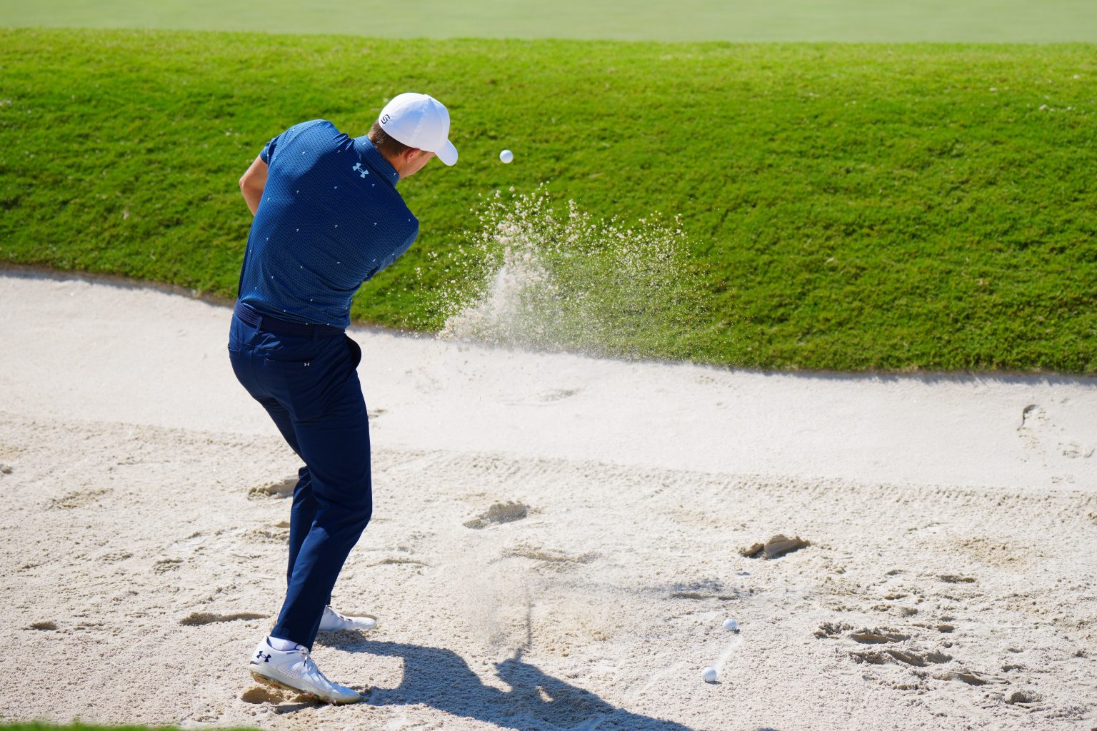 【PGAツアーエキスプレス】Vol.22 ジョーダン・スピース、ピンチをしのいだバンカーショット。 – Myゴルフダイジェスト