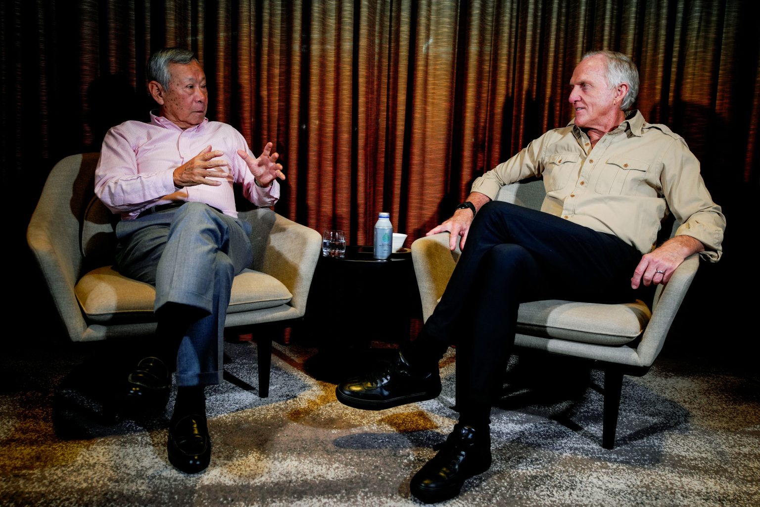 JGTO会長がノーマンを直撃!＜後編＞「PGAツアーとの統合は誤報。LIVに日本チームを作るのも面白いね」 – Myゴルフダイジェスト